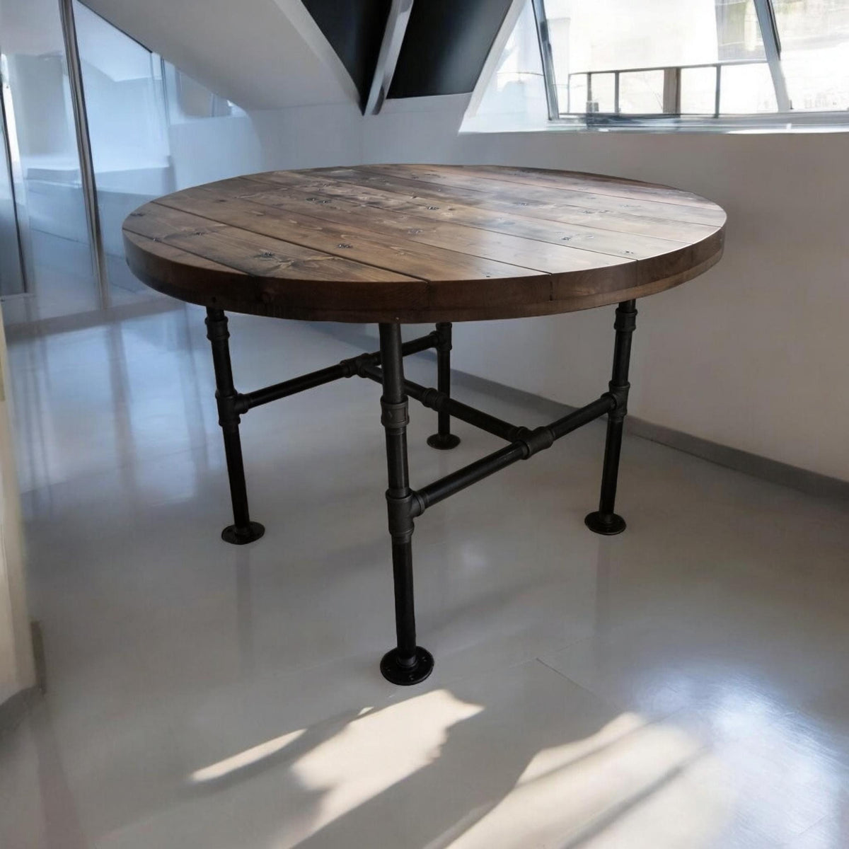 Outdoor Exterior Grade Reclaimed Distressed Round Dining Table. Heavy ...